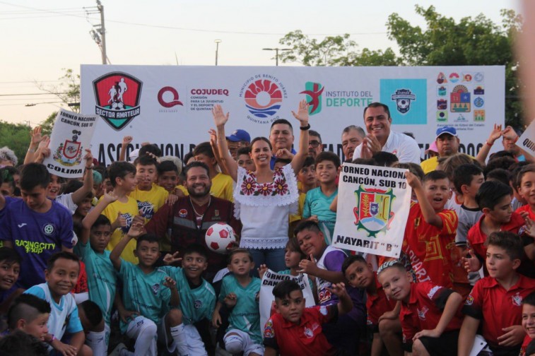 INAUGURA ANA PATY PERALTA TORNEO NACIONAL DE FUTBOL SOCCER (TN) 10 AÑOS ...