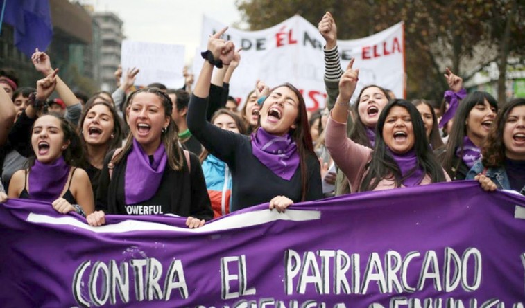 ¿Por qué el color morado es un símbolo de la lucha feminista? - BM Noticias